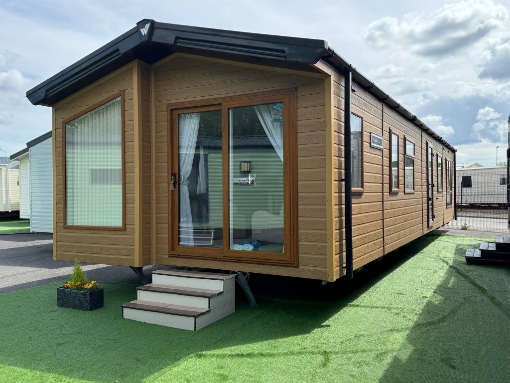2 bed mobile/park home for sale in Manor House Caravan Park, Church ...