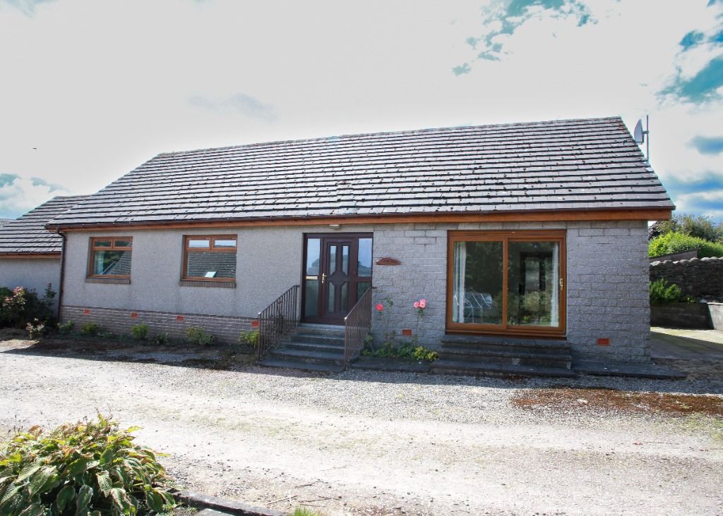 3 bed flat to rent in High Street, Drumlithie, Stonehaven ...