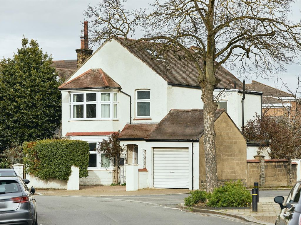 3 bed detached house for sale in Netheravon Road South, Chiswick W4 ...