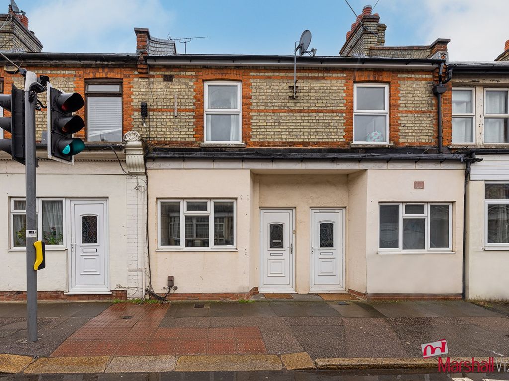 1 bed flat for sale in Leavesden Road, Watford WD24 - Zoopla