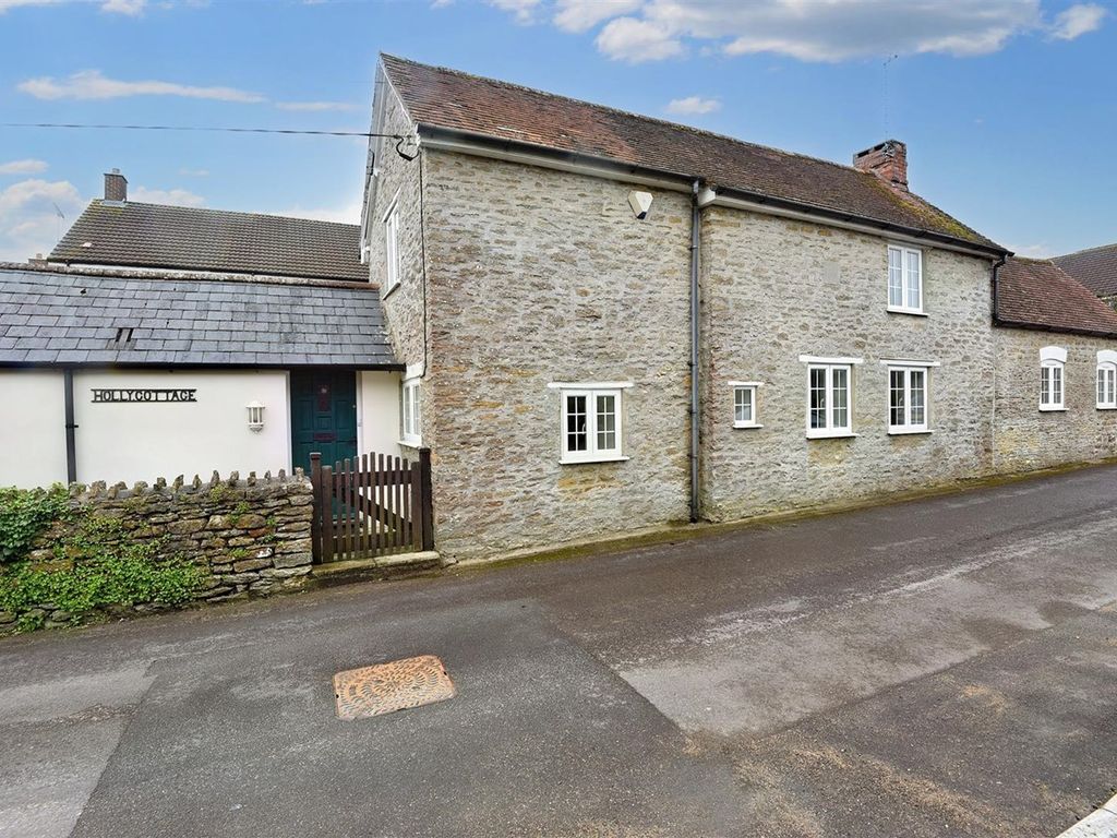 3 bed detached house for sale in Furge Lane, Henstridge, Templecombe ...