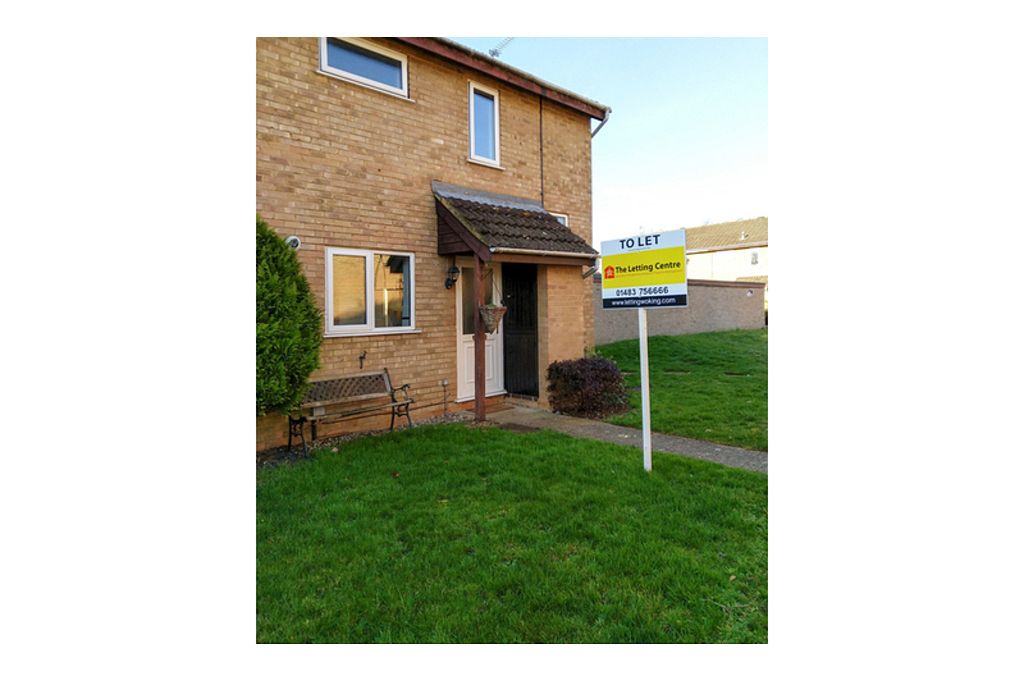 2 Bed End Terrace House To Rent In Westmead Goldsworth Park Woking