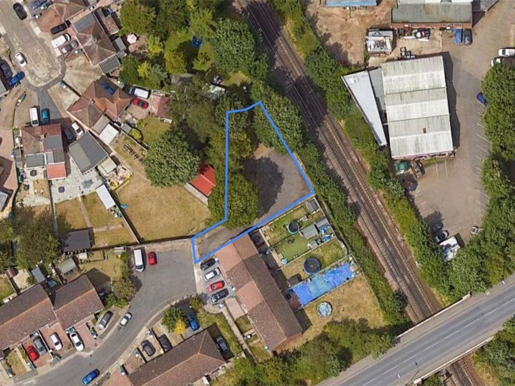 Land for sale in Craydene Road, Erith DA8, £225,000 - Zoopla
