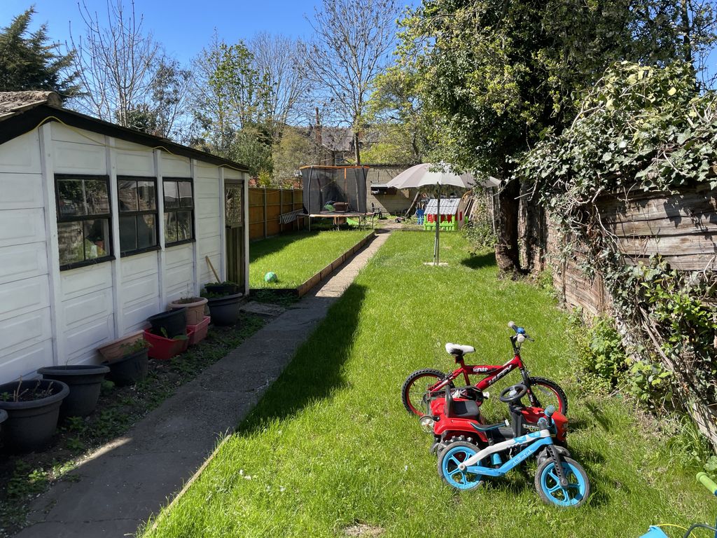 4 bed detached house to rent in Harrow View, Harrow, London, Greater ...