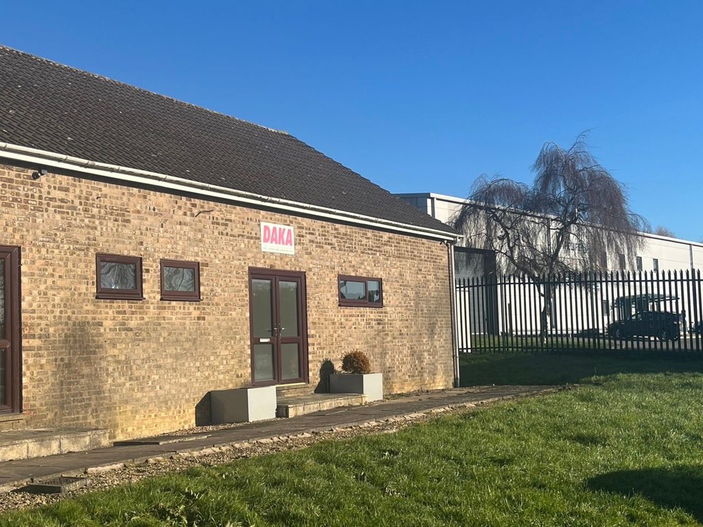 Light industrial to let in 4, Saxon Way East, Oakley Hay, Corby ...