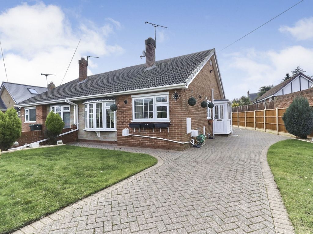 2 Bed Semi Detached Bungalow For Sale In Mallard Avenue Barnby Dun
