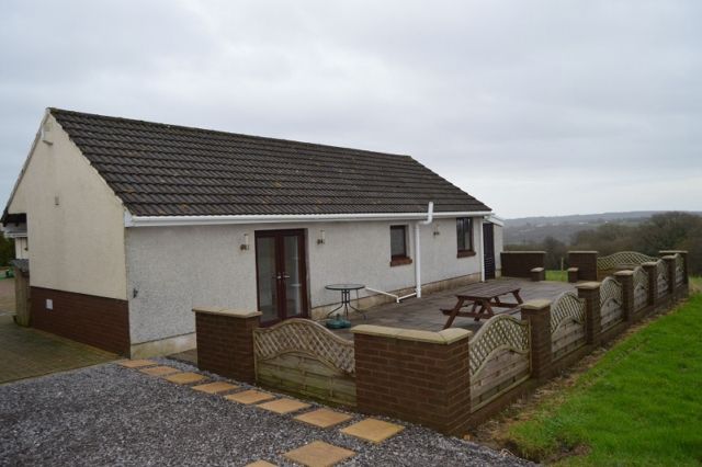 1 bed detached bungalow to rent in Dunvant Road, Three Crosses SA4 - Zoopla