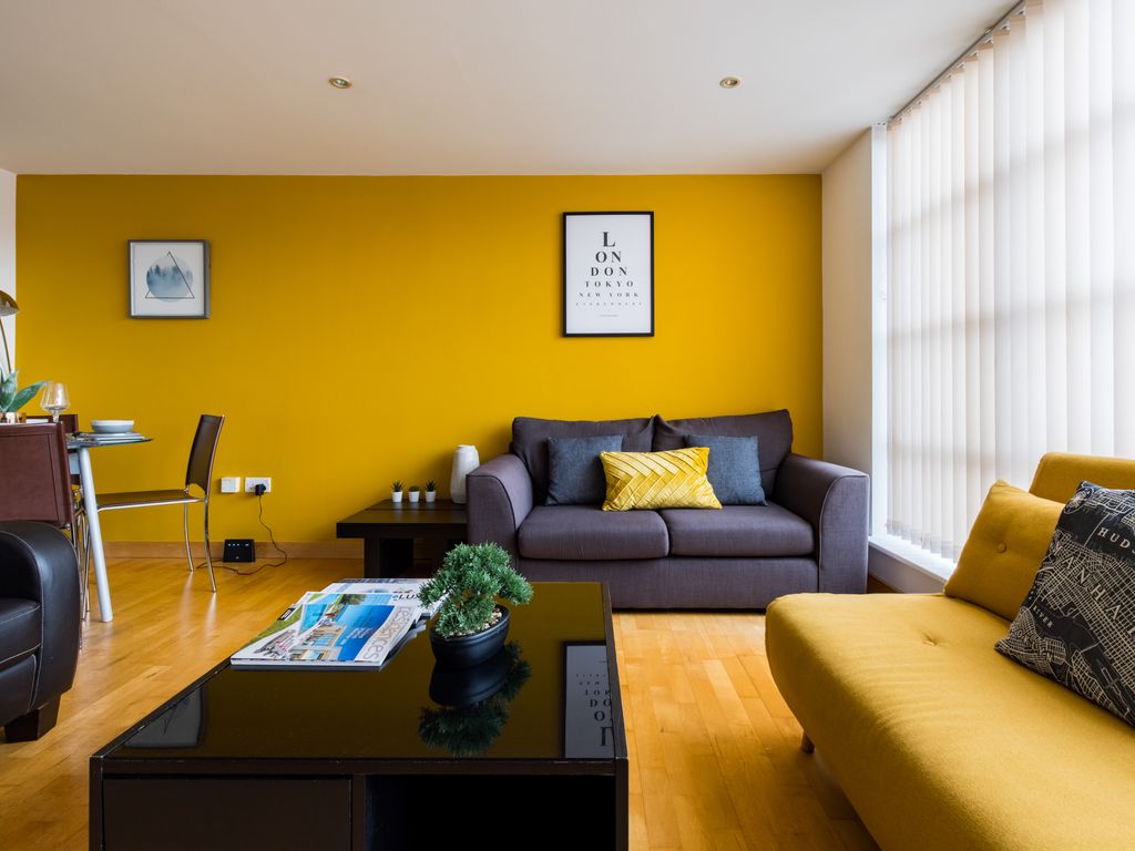 2 bed flat to rent in Tenter Ground, London E1, £2,900 pcm - Zoopla