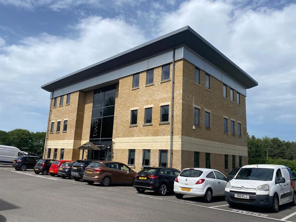 Modern Ground Floor Office Suite, Waterton Park, Bridgend CF31, Office to let, £15,000 pa - Zoopla