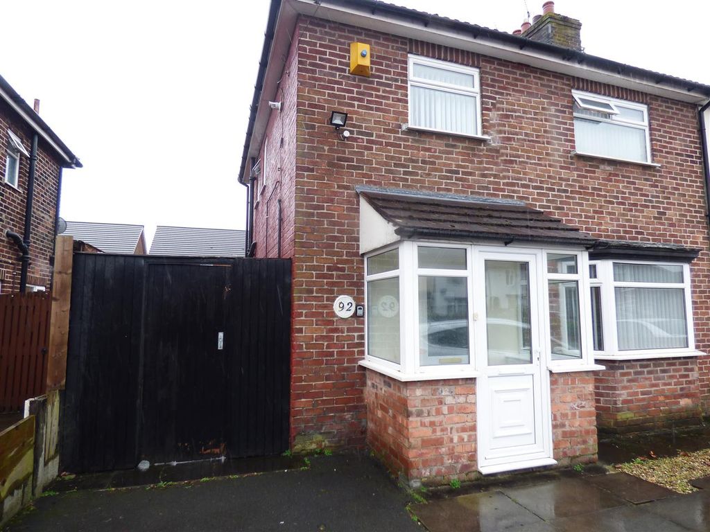 3 Bed Semi Detached House To Rent In Dinas Lane Huyton Liverpool L36