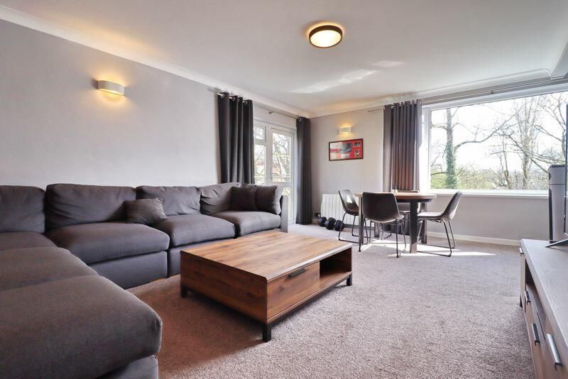 2 bed flat to rent in Cooks Road, London SE17, £2,600 pcm - Zoopla