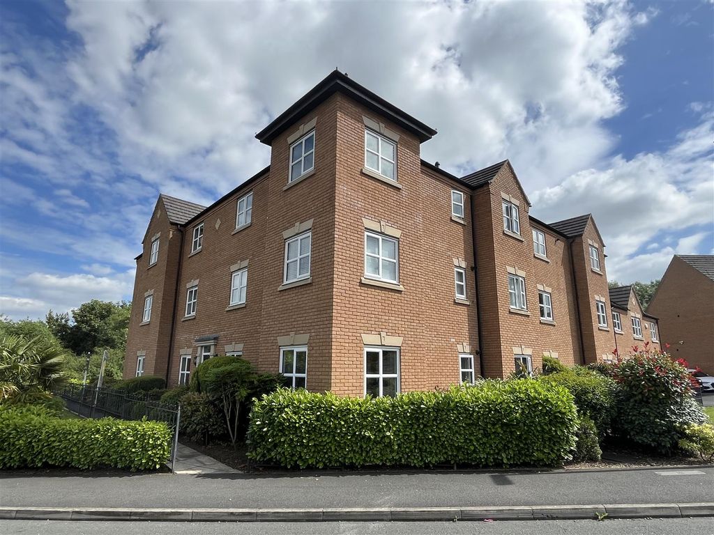2 bed flat for sale in Mill Pool Way, Sandbach CW11, £100,500 - Zoopla