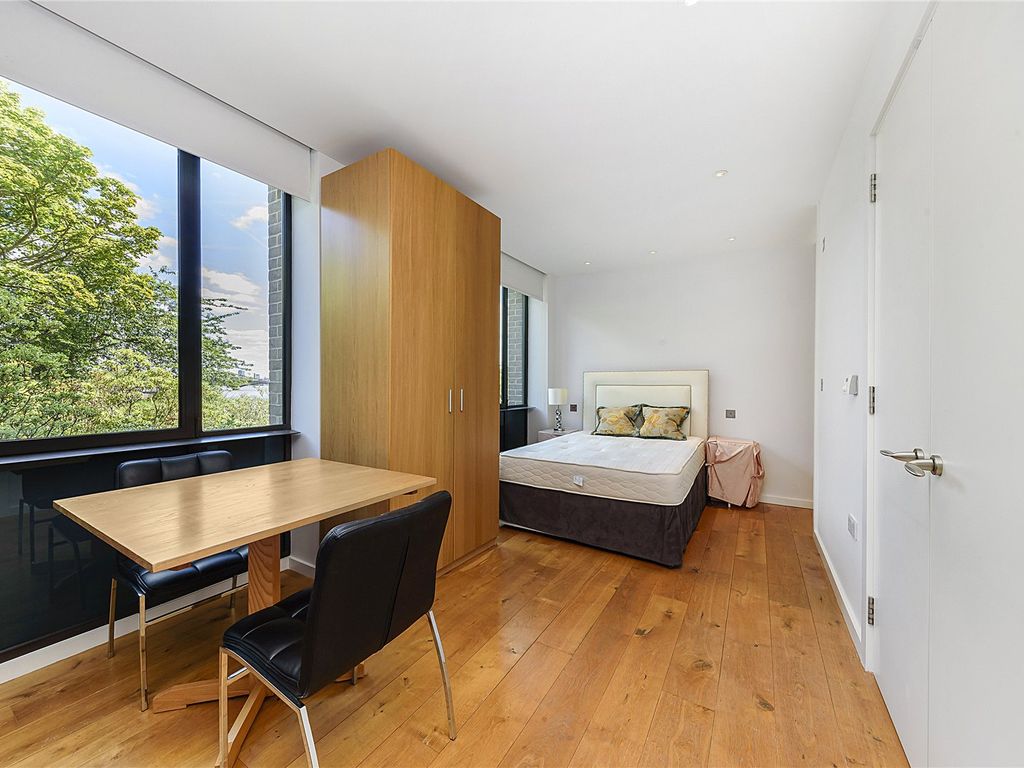 Studio to rent in Chelsea Wharf, 15 Lots Road SW10, £2,167 pcm - Zoopla