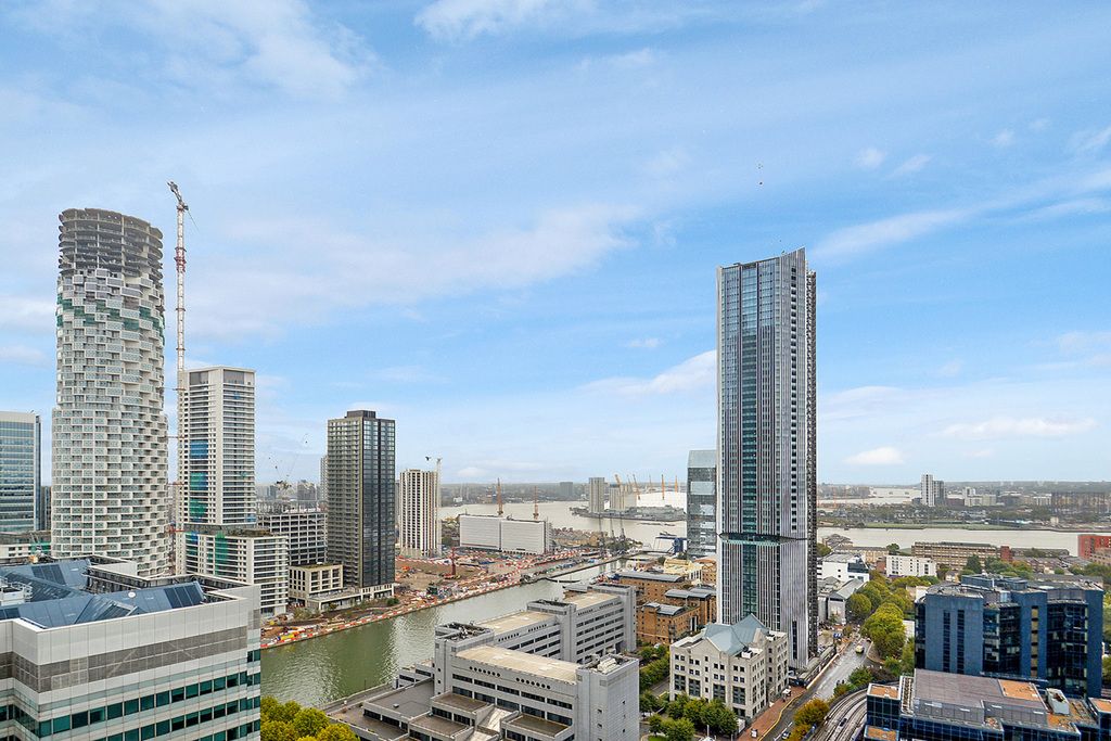 2 bed flat to rent in Pan Peninsula Square, London E14 - Zoopla
