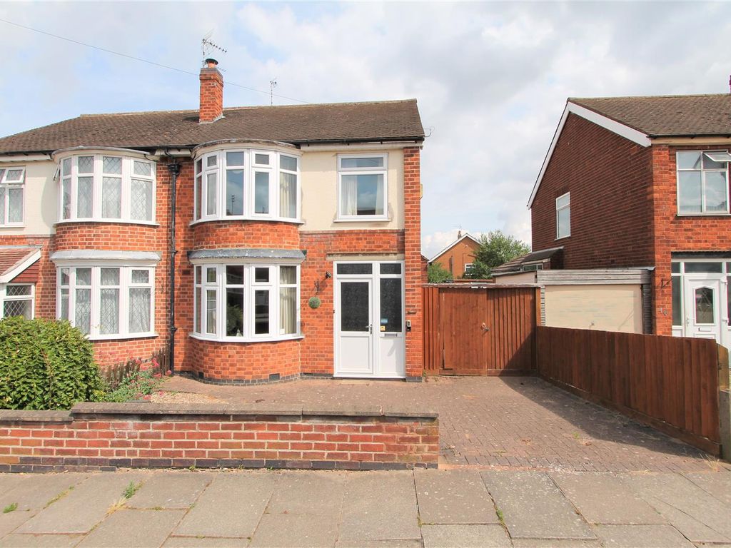 3 Bed Semi Detached House For Sale In Hylion Road West Knighton