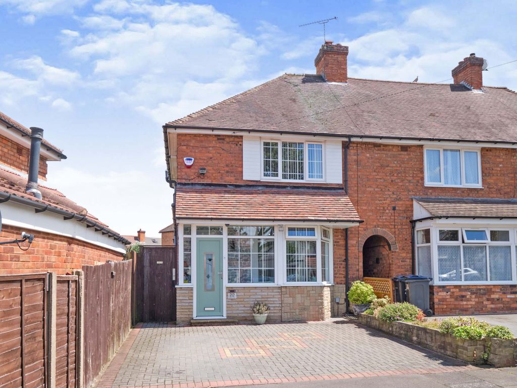 3 bed end terrace house for sale in Ingleton Road, Birmingham B8 - Zoopla