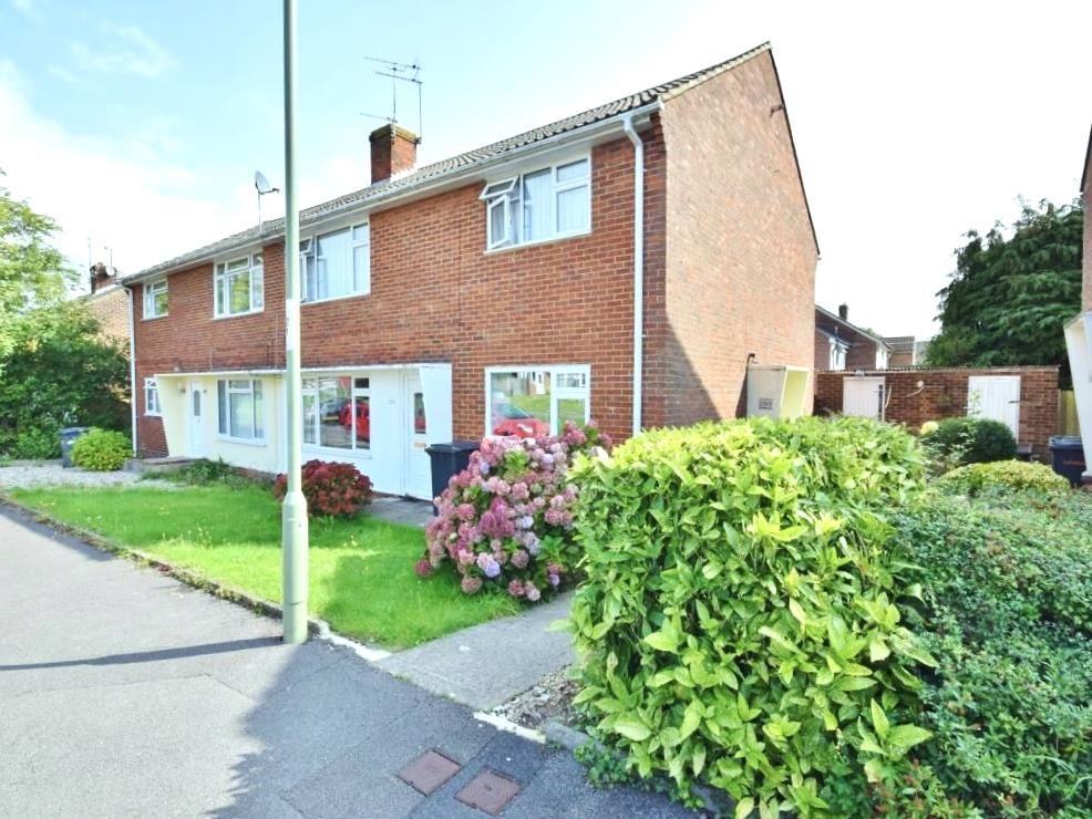 2 bed maisonette for sale in Cranbourne Lane, Basingstoke RG21 - Zoopla