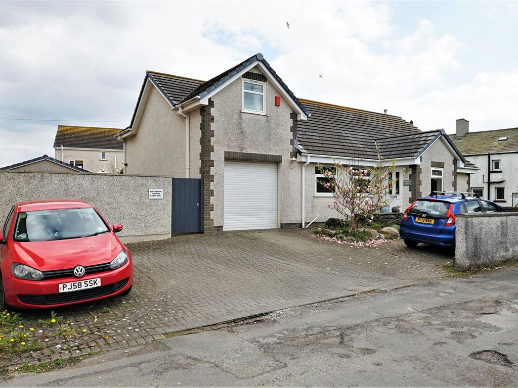 4 bed detached bungalow for sale in Bankfield Road, Haverigg, Millom ...