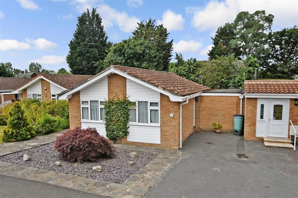 2 bed detached bungalow for sale in Charlotte Grove, Smallfield, Surrey ...
