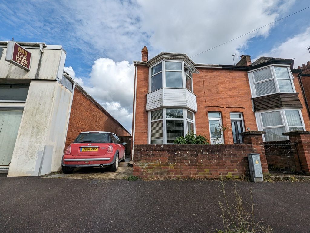3 Bed Semi Detached House For Sale In Dorchester Road Weymouth Dt3