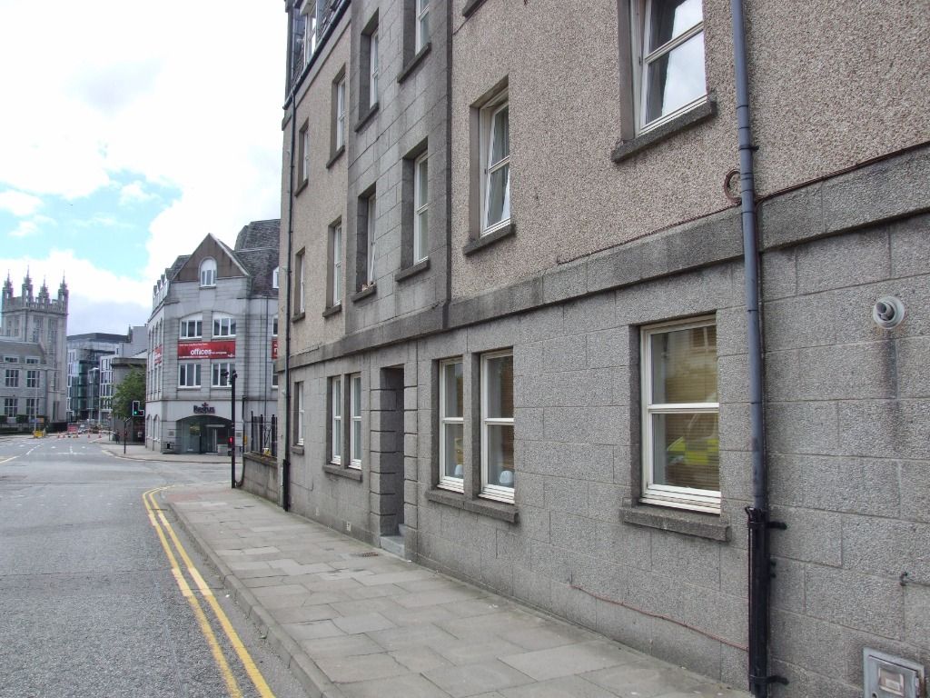 2 bed flat to rent in Gallowgate, The City Centre, Aberdeen AB25, £795 ...