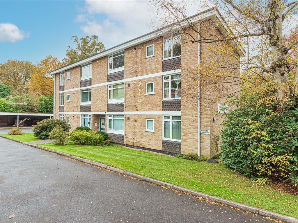 2 bed flat to rent in Heathermount Gardens, Edgcumbe Park, Crowthorne ...