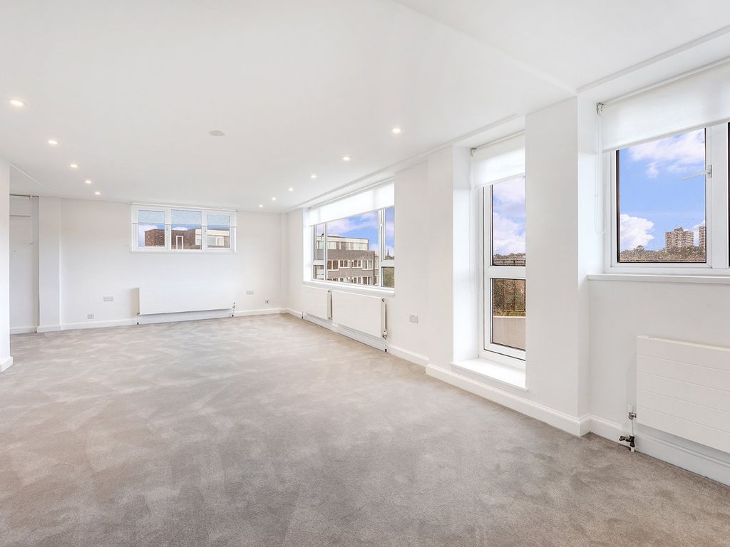 4 bed flat to rent in Victoria Drive, London SW19 - Zoopla