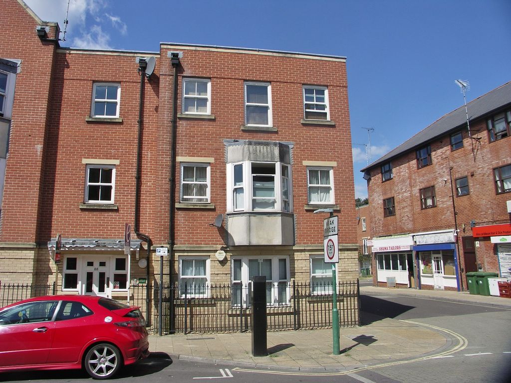 2 bed flat for sale in St. Mary Street, Southampton SO14, £150,000 - Zoopla