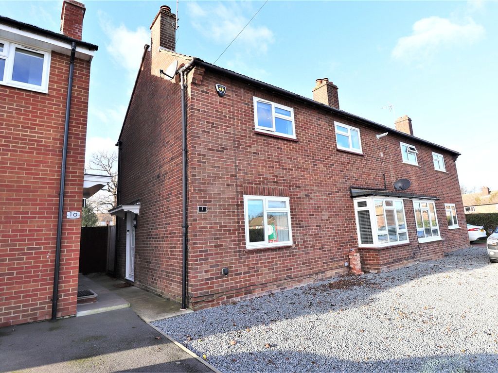 3 Bed Semi Detached House For Sale In All Saints Close Doddinghurst
