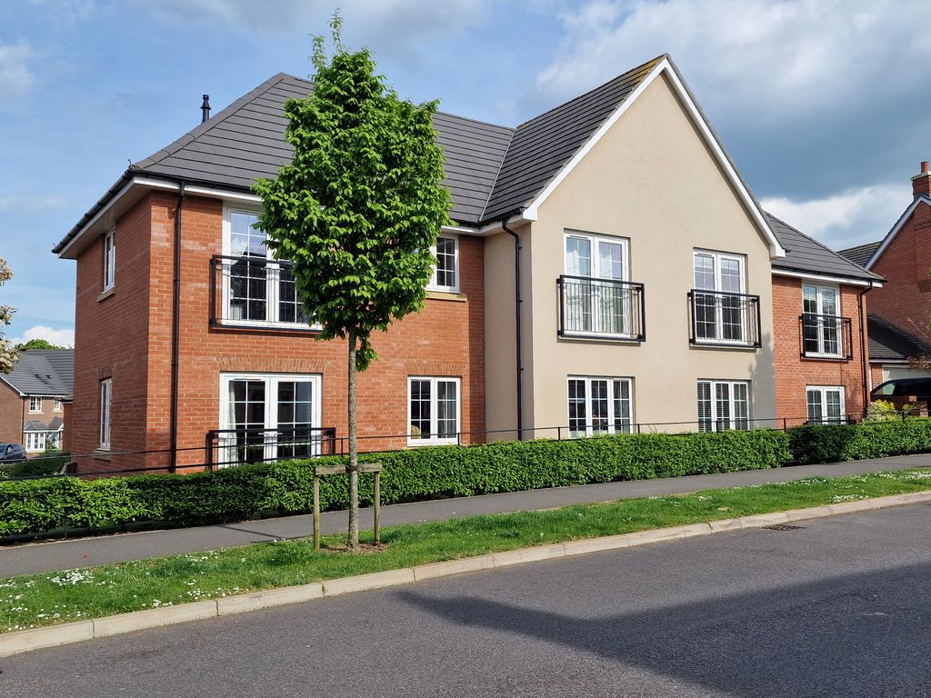 2 bed flat for sale in Boxgrove Way, Daventry NN11, £192,000 - Zoopla