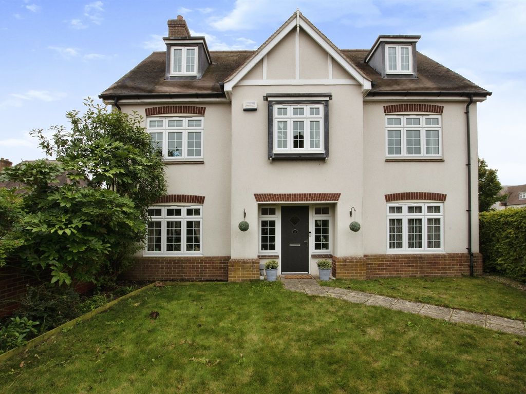5 Bed Detached House For Sale In Redworth Drive Amesbury Salisbury 5-bed-detached-house-for-sale-in-redworth-drive-amesbury-salisbury