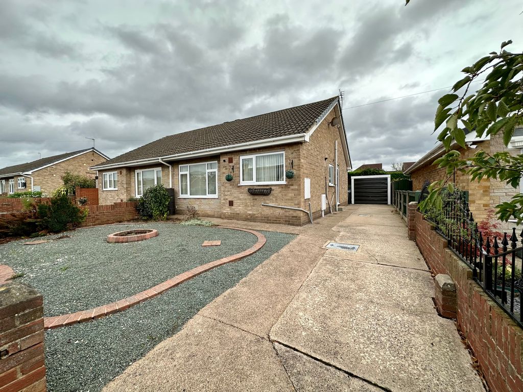 2 Bed Semi Detached Bungalow For Sale In Pine Hall Road Barnby Dun