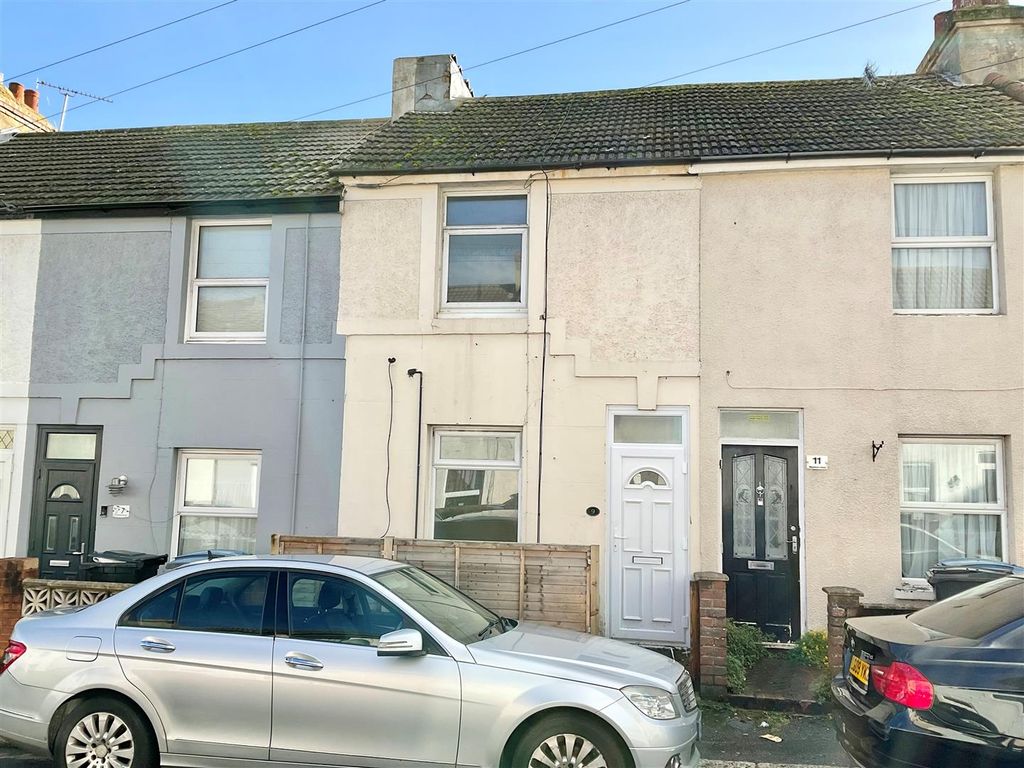 2 Bed Terraced House For Sale In Wyndham Road Dover Ct17 £159 995