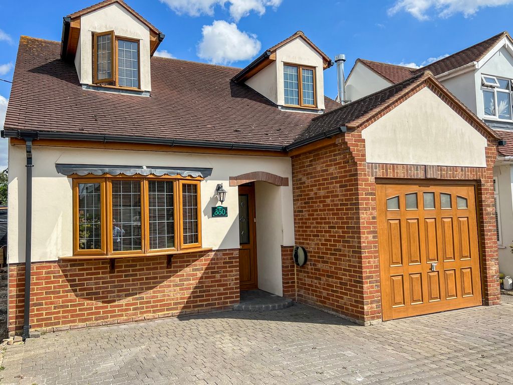 3 Bed Detached House For Sale In Ashingdon Road Ashingdon Rochford