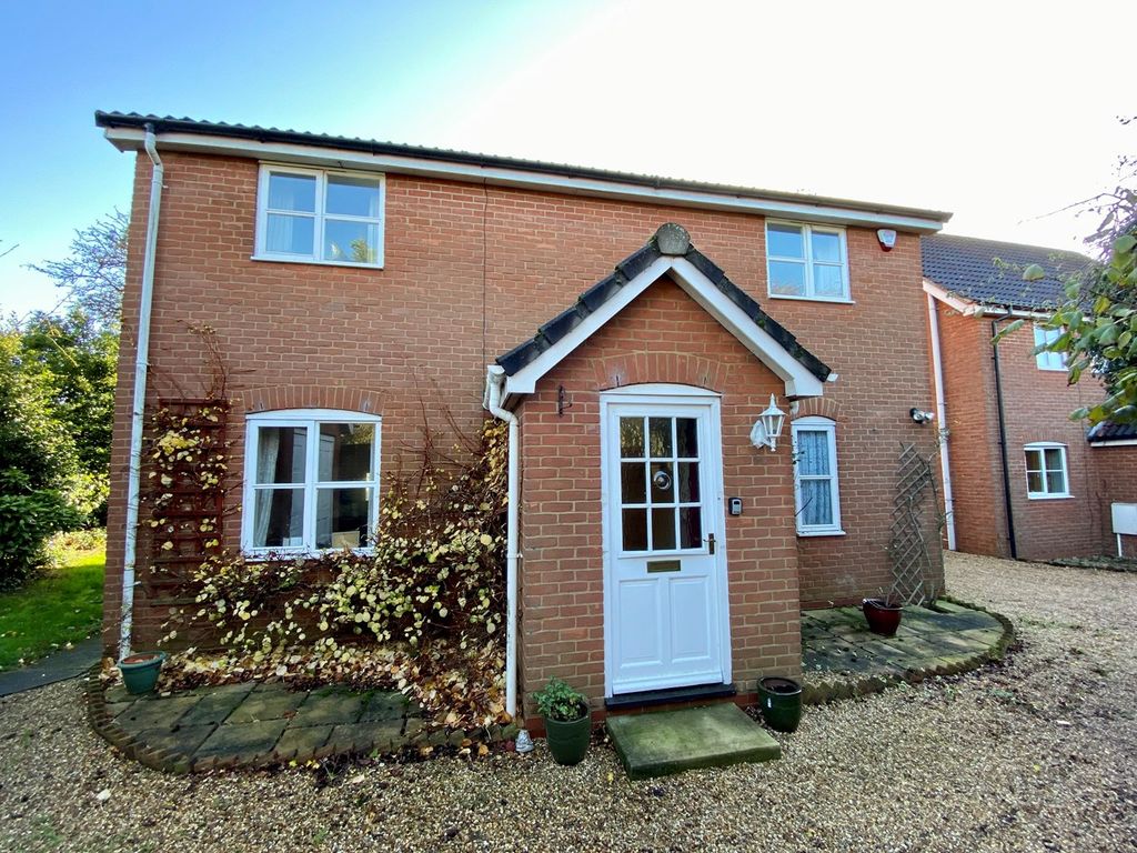 3 bed detached house for sale in Witnesham, Ipswich IP6 - Zoopla