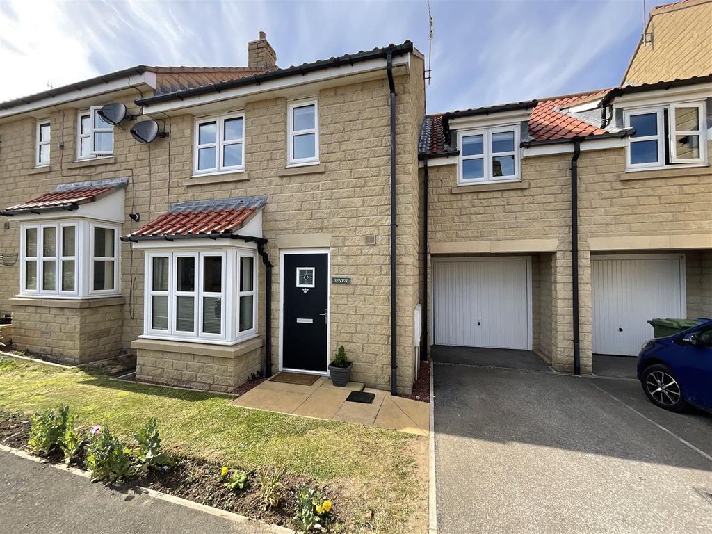 4 bed terraced house for sale in River Meadows, Burniston, Scarborough ...