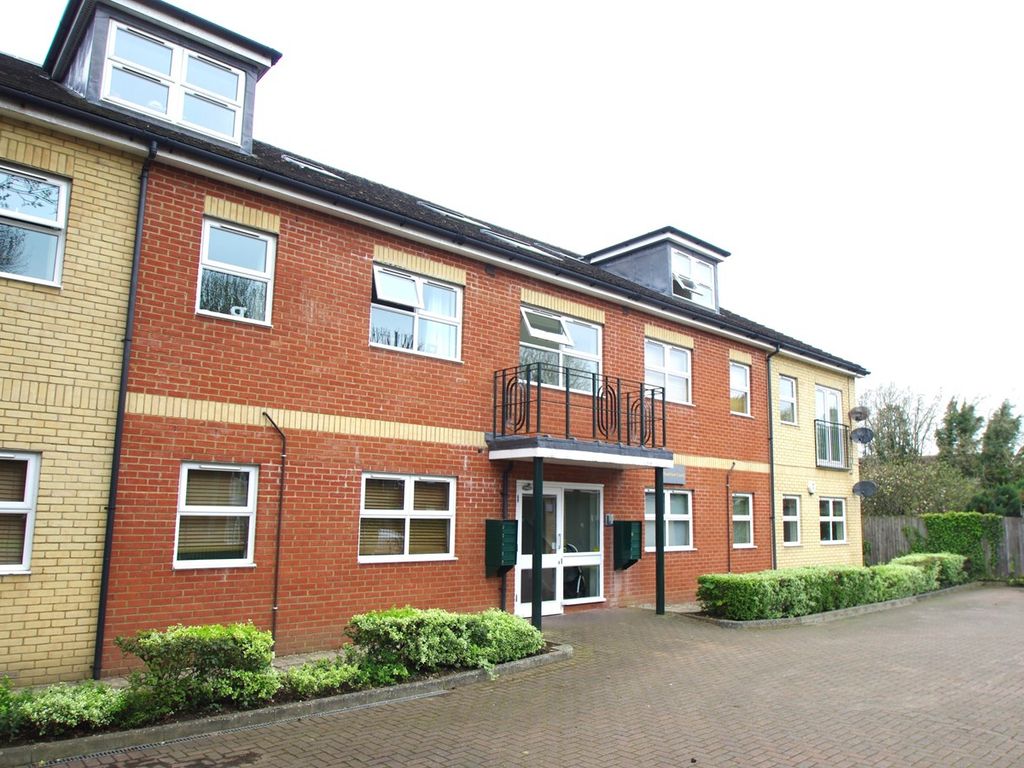 2 bed flat to rent in Woodview Court, Grandfield Avenue, Watford WD17 ...