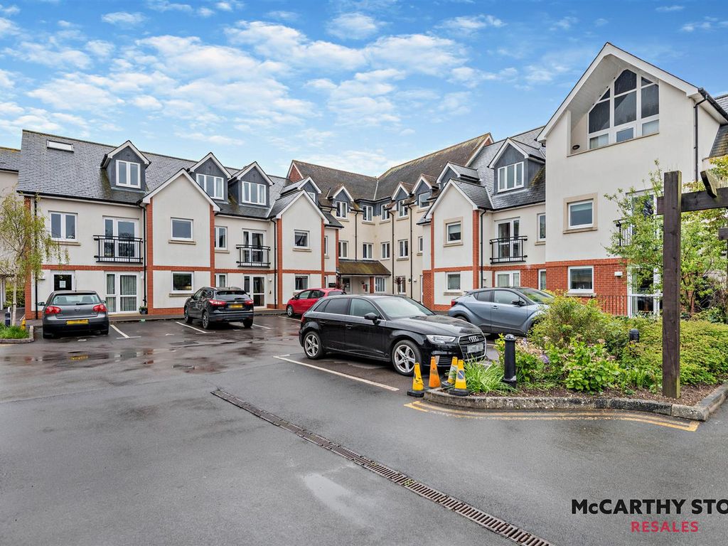 1 bed flat for sale in Farringford Court, 1 Avenue Road, Lymington ...