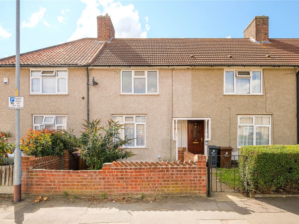2 Bed Terraced House For Sale In Springpond Road Dagenham Rm9 £