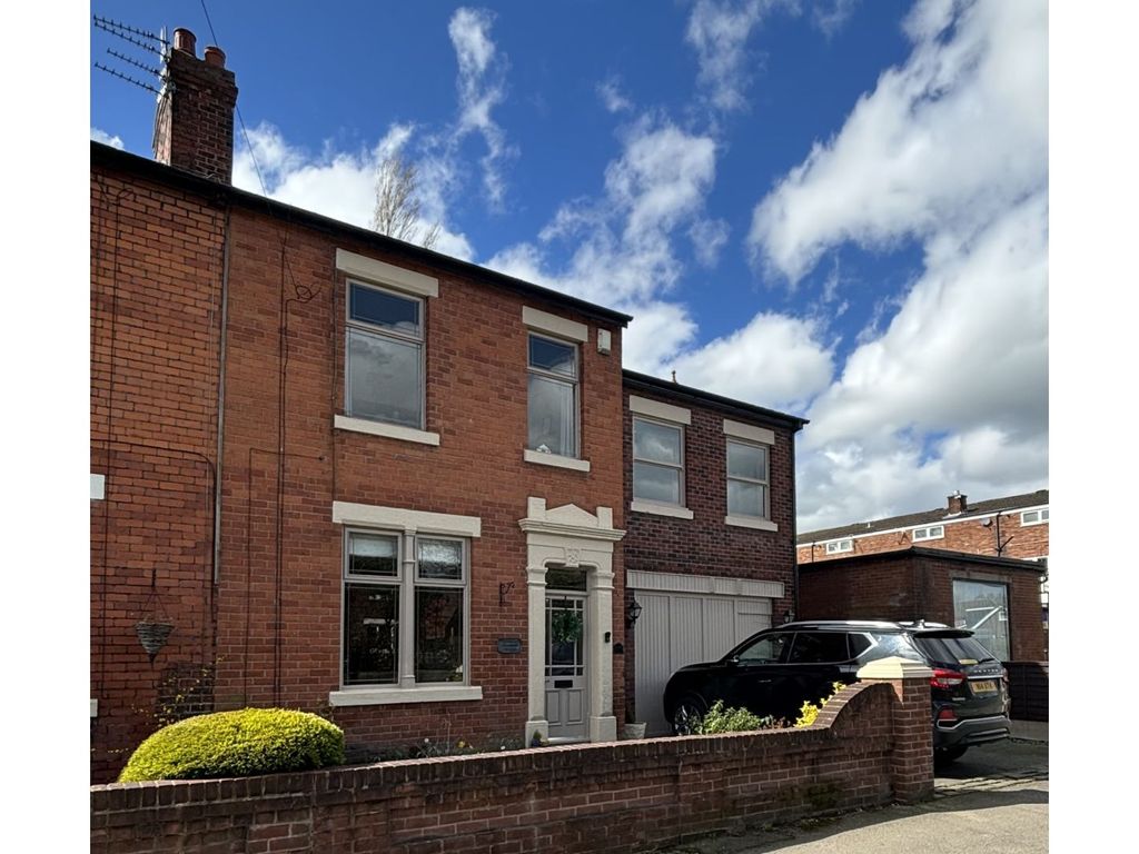 5 bed end terrace house for sale in Tag Lane, Preston PR2, £350,000 ...