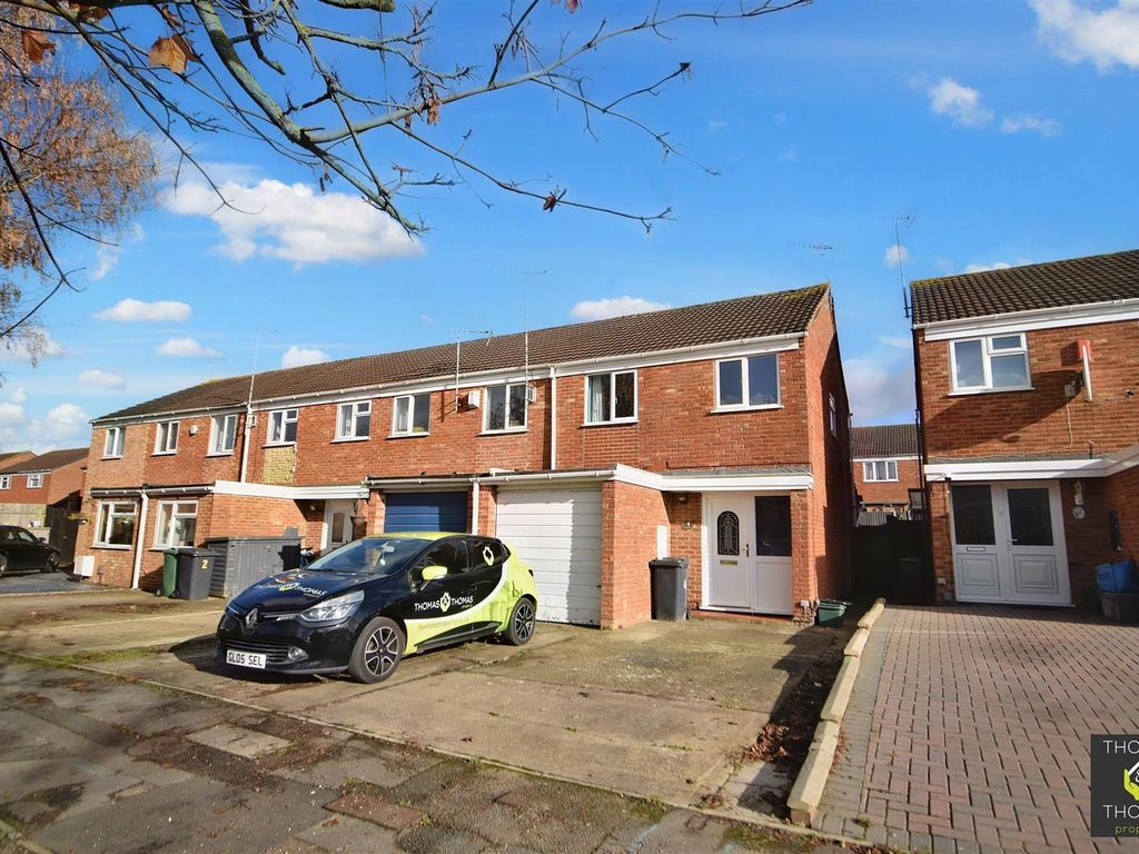 3 Bed End Terrace House For Sale In Brecon Close Quedgeley Gloucester