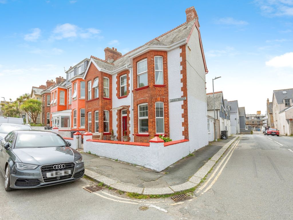 7 bed end terrace house for sale in Fairview Terrace, Newquay, Cornwall ...