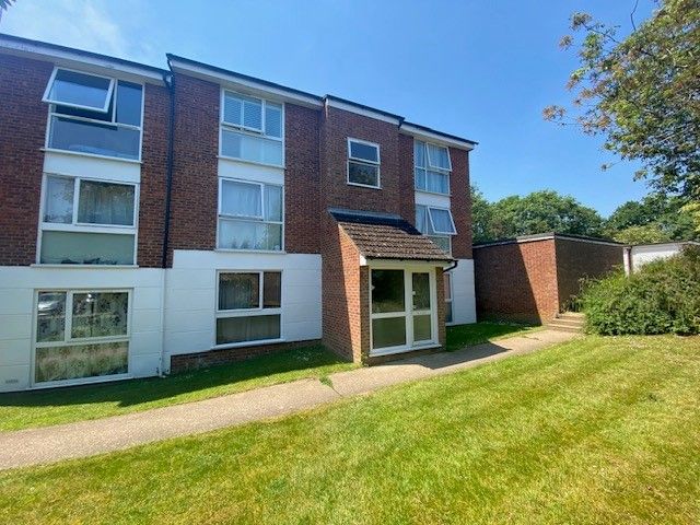 1 bed flat for sale in Lakeside Place, London Colney AL2 - Zoopla