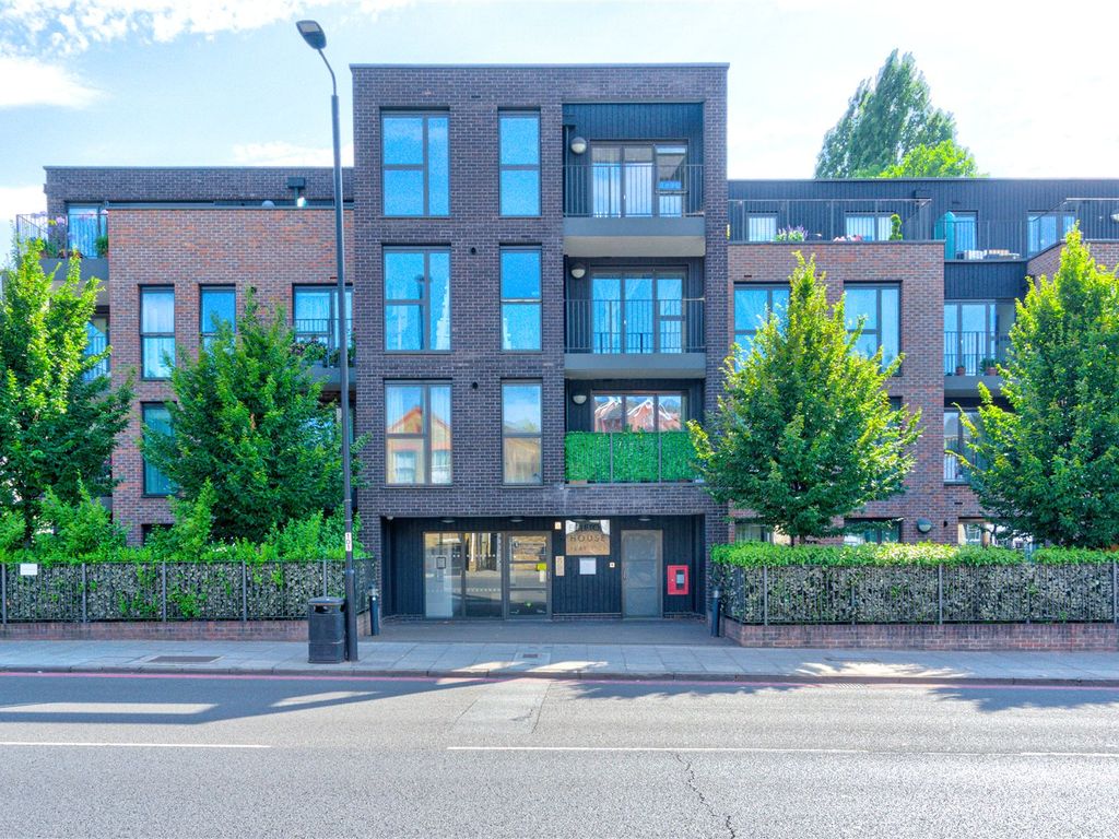 1 bed flat for sale in Roehampton Lane, London SW15 - Zoopla