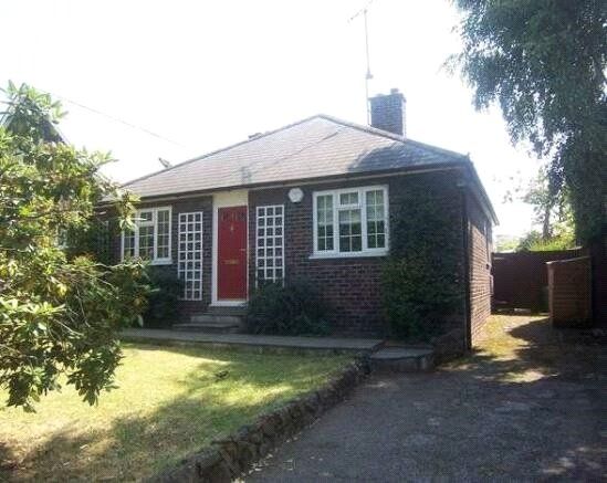 3 bed bungalow to rent in Hillingdon Avenue, Sevenoaks, Kent TN13, £2,150 pcm - Zoopla