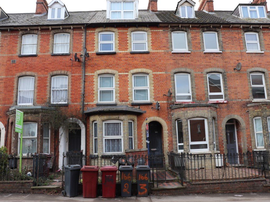 2 bed flat for sale in Southampton Street, Reading RG1 - Zoopla