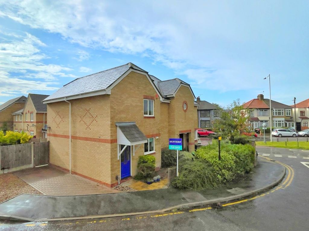 2 Bed Semi Detached House For Sale In Strouds Close Chadwell Heath Rm6