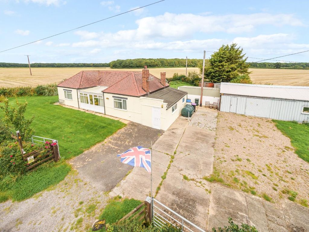 3 Bed Detached Bungalow For Sale In Bardney Road Bucknall Woodhall