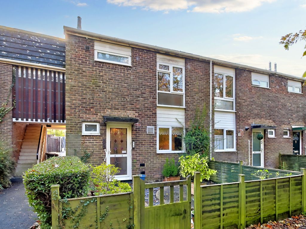 2 bed end terrace house for sale in Quilter Road, Basingstoke RG22, £ ...