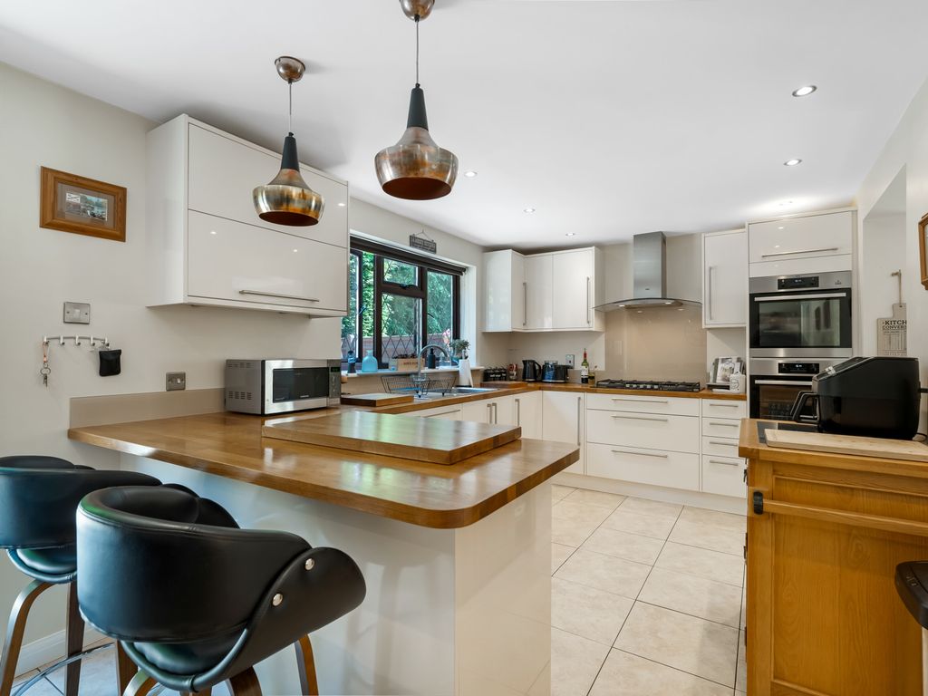 5 bed detached house for sale in Primrose Drive, Park Farm TN23 - Zoopla
